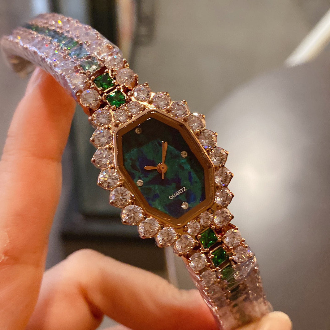 Elegant Women's Watches The Ultimate Style Companion – Watchlie Watches
